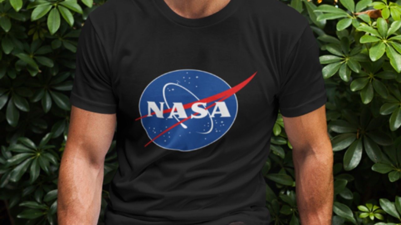 ¿Cuánto pagan las marcas de ropa a la NASA por este tipo de prendas?